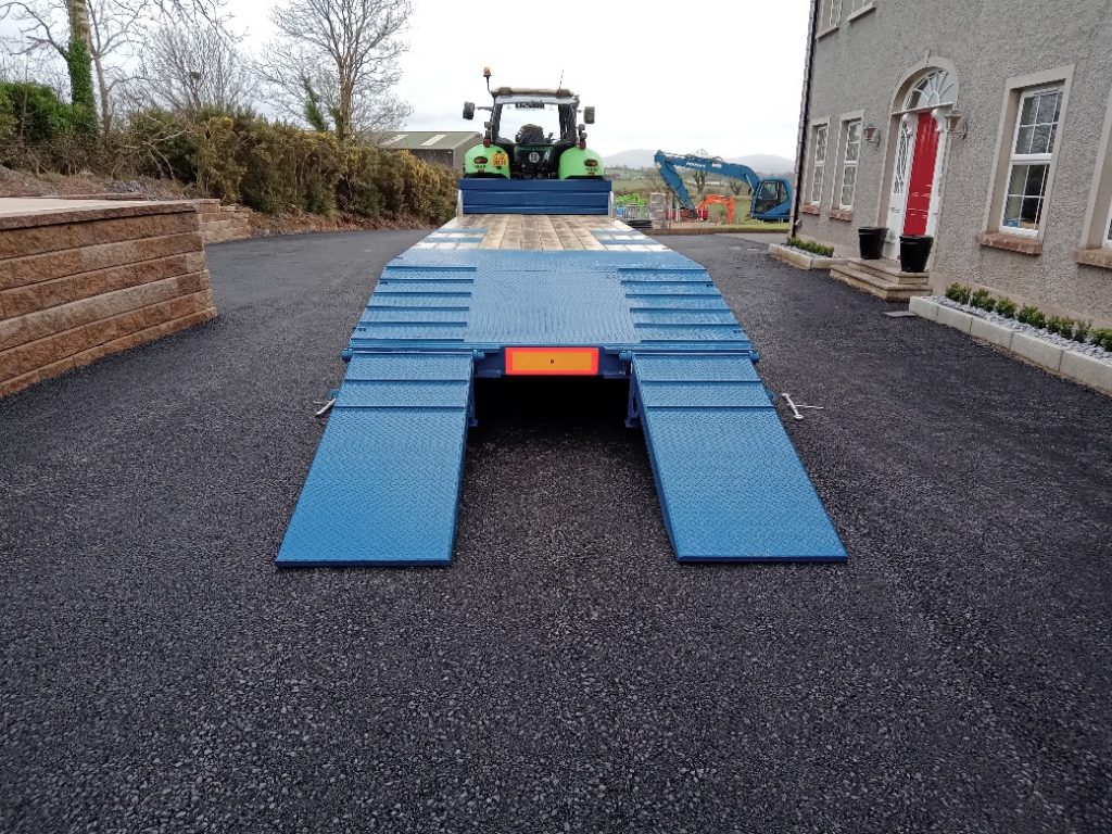 Kane 30ton low loader sliding ramps - GG Plant Sales