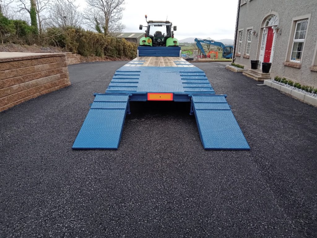 Kane 30ton low loader sliding ramps - GG Plant Sales