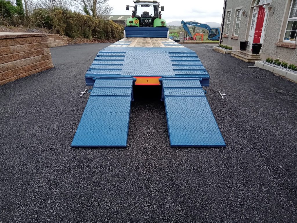 Kane 30ton low loader sliding ramps - GG Plant Sales